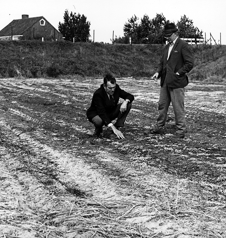 Foto's uit de oude doos van: Landbouwmechanisatie - 1973 VIII